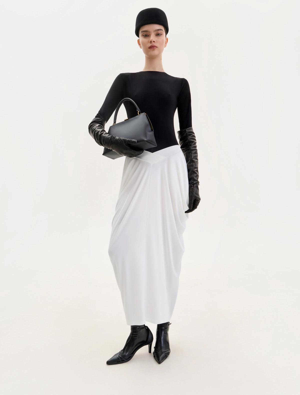 ELENAREVA представляет новую коллекцию сезона осень-зима 2025